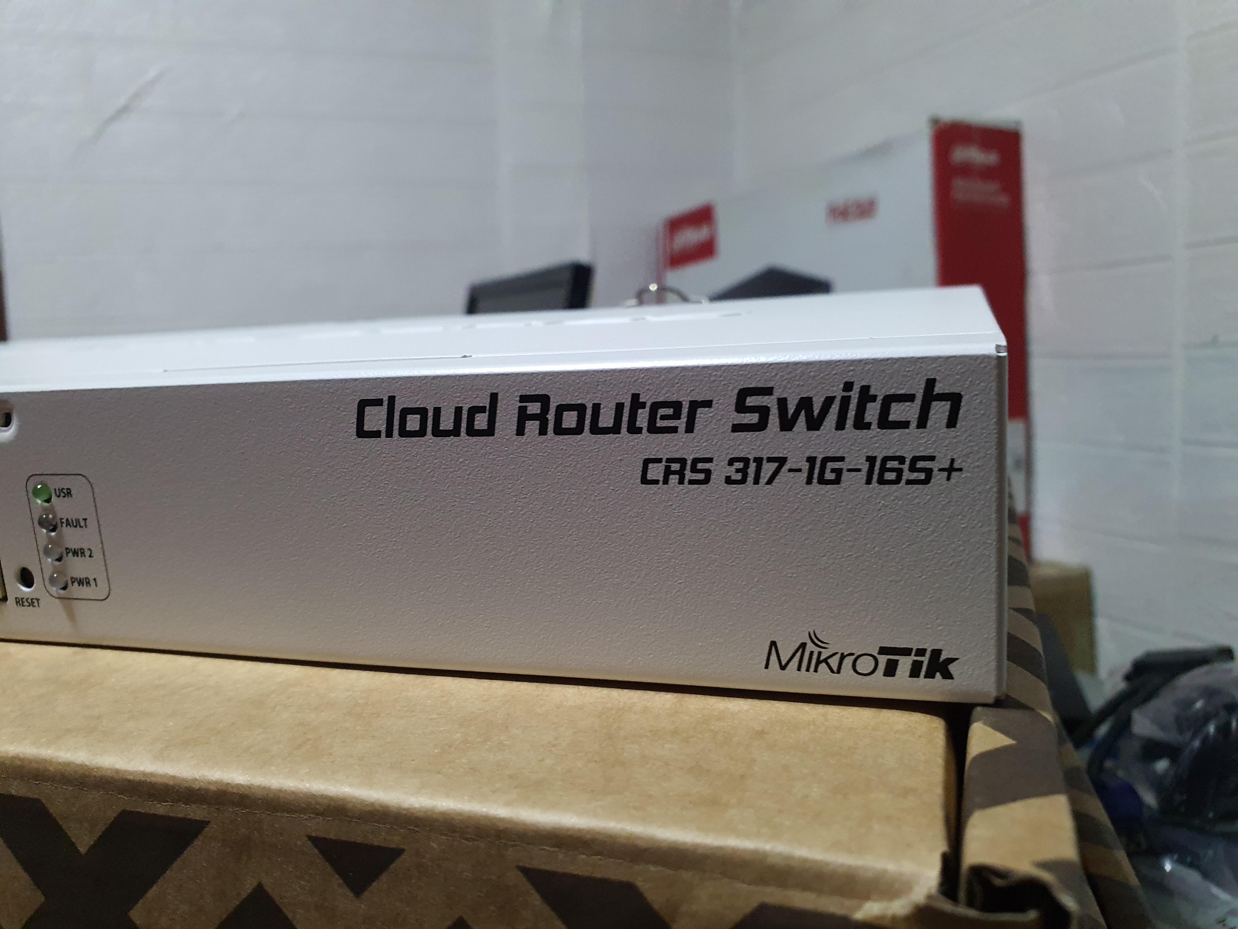 CRS317-1G-16S+RM MIKROTIK Cloud Router Switch