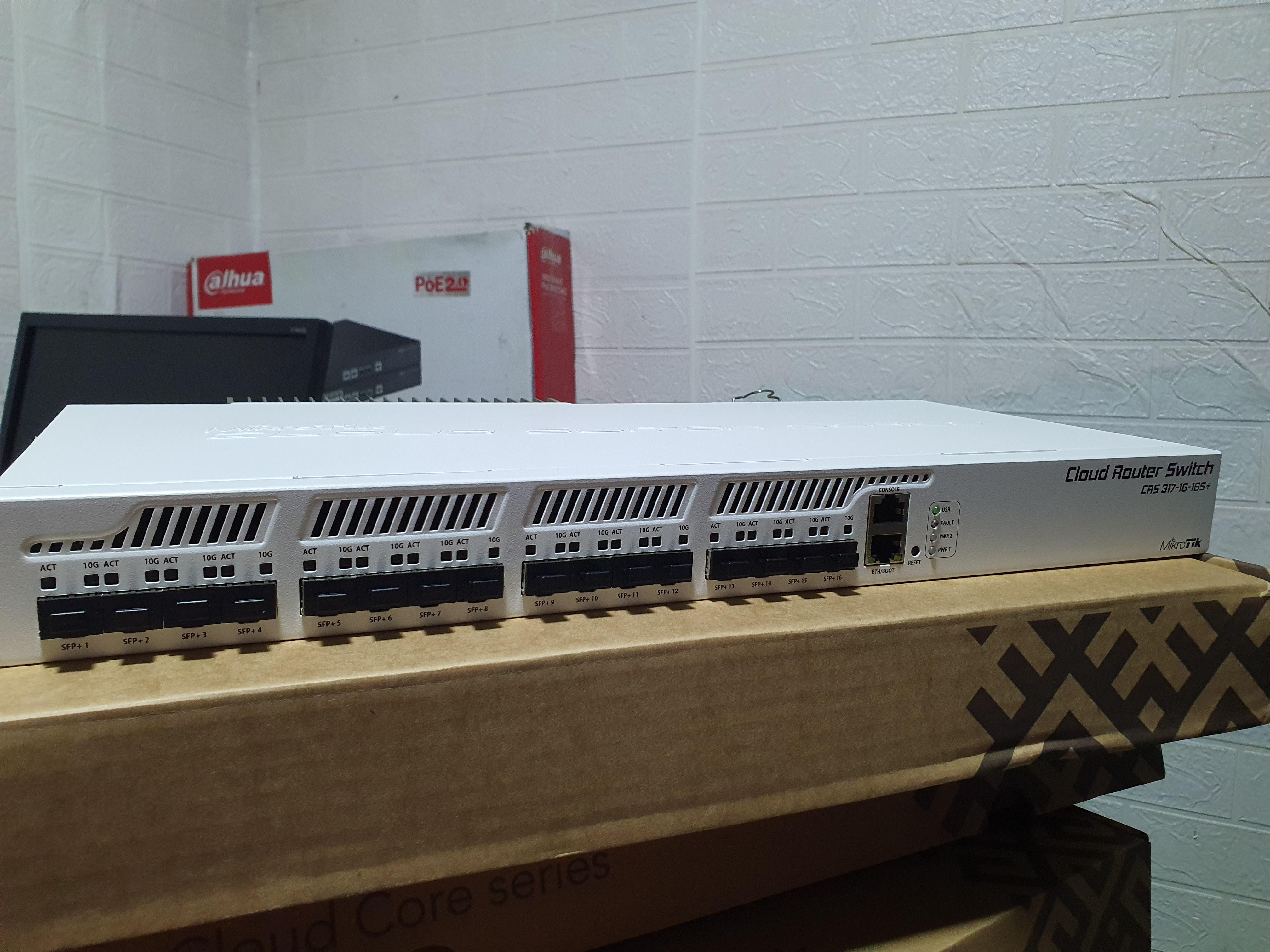 CRS317-1G-16S+RM MIKROTIK Cloud Router Switch